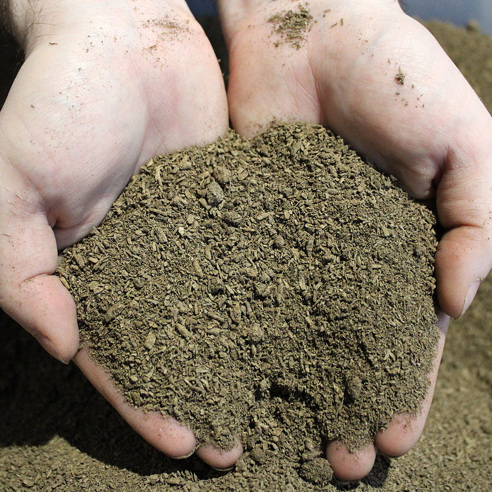 Making Flake Soil - Leg & Leaf